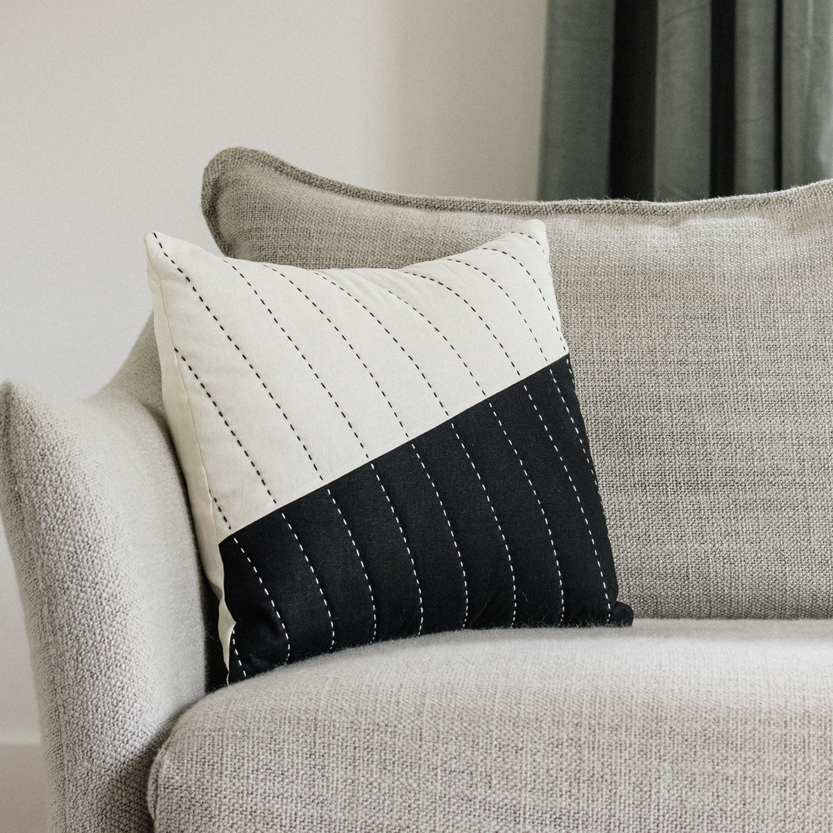 Guest Pillow Pattern by Riane Elise | PDF Pattern – Material Goods